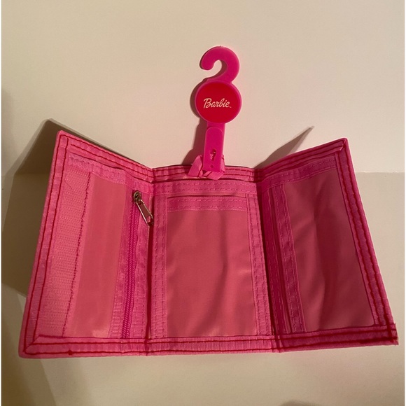 Barbie | Accessories | Barbie Vintage Trifold Wallet | Poshmark